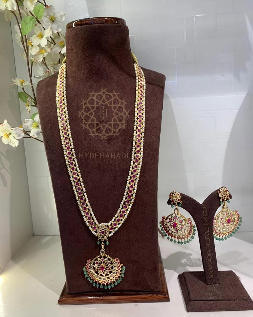 Rani Haar – Sadiahyderabadi