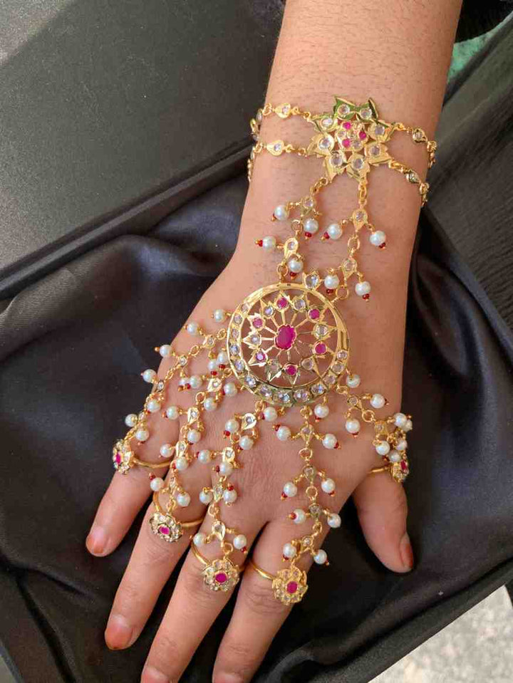 Buy Jewellery for women | Authentic Pearl Jewelry from Hyderabad – Sadiahyderabadi