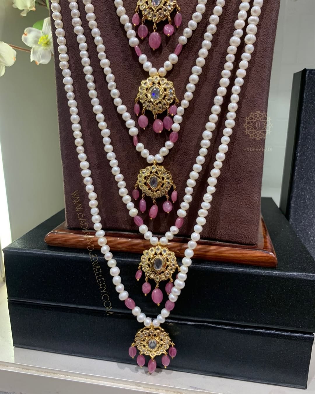 Mubasshira Light Pink Real Ruby Real Pearl Satlada – Sadiahyderabadi